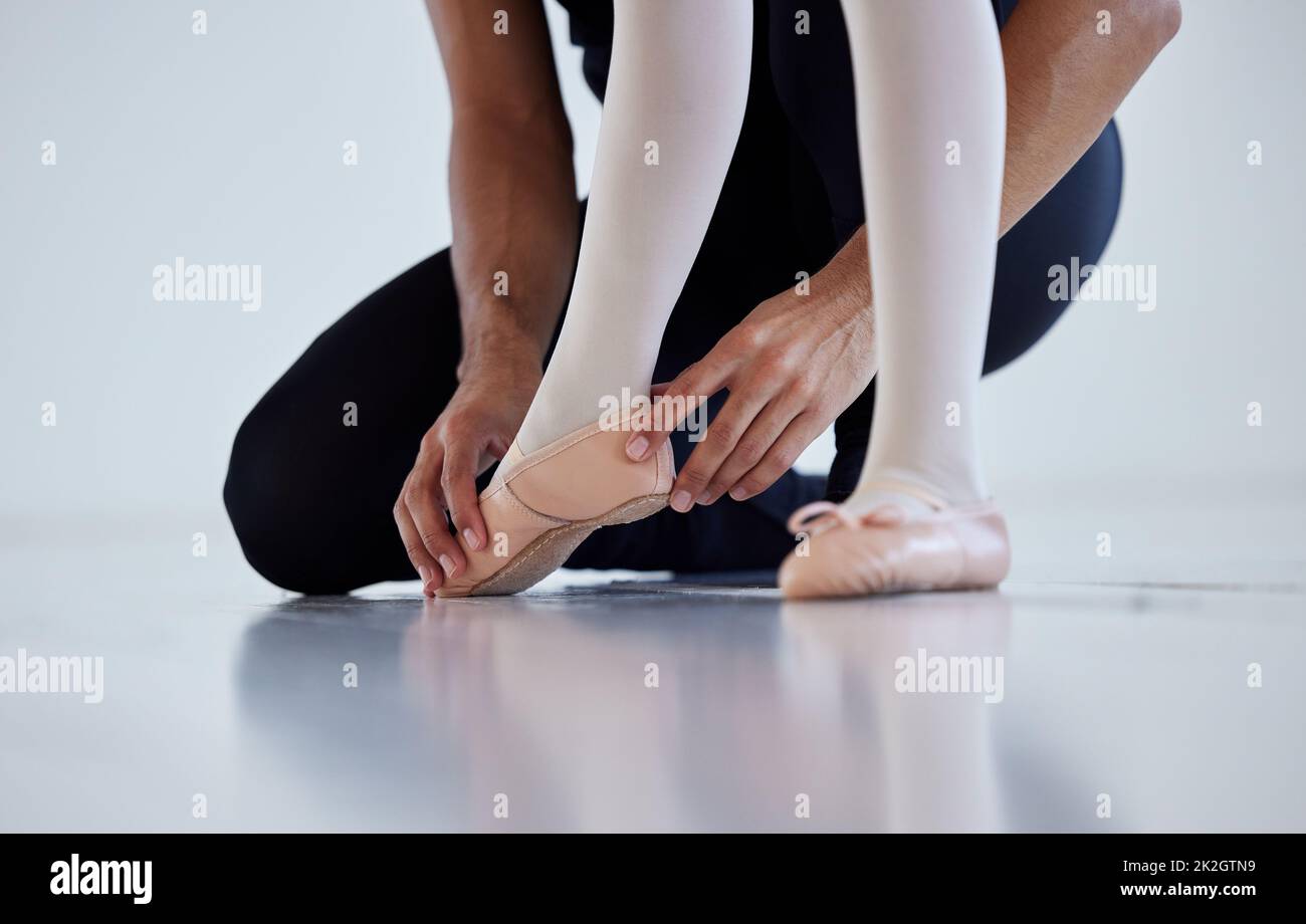 Real ballet shoes hi-res stock photography and images - Alamy
