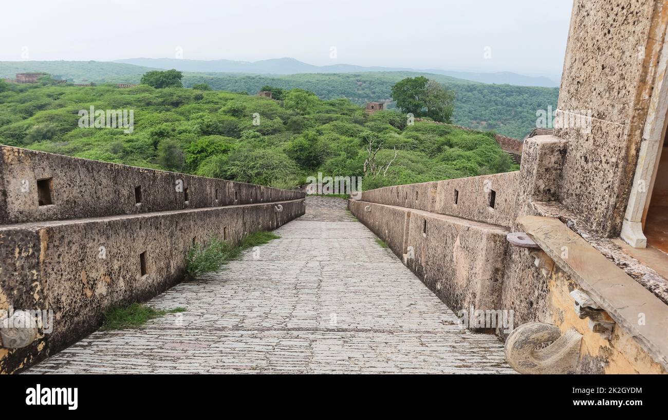 Entrance to Bhim Burj tower on the top of the Fort, Bundi, Rajasthan ...