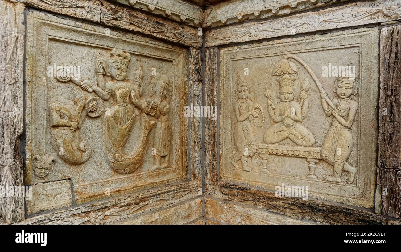 Sculptures of Hindu God and Goddess on the 84 pillared cenotaph, Bundi ...
