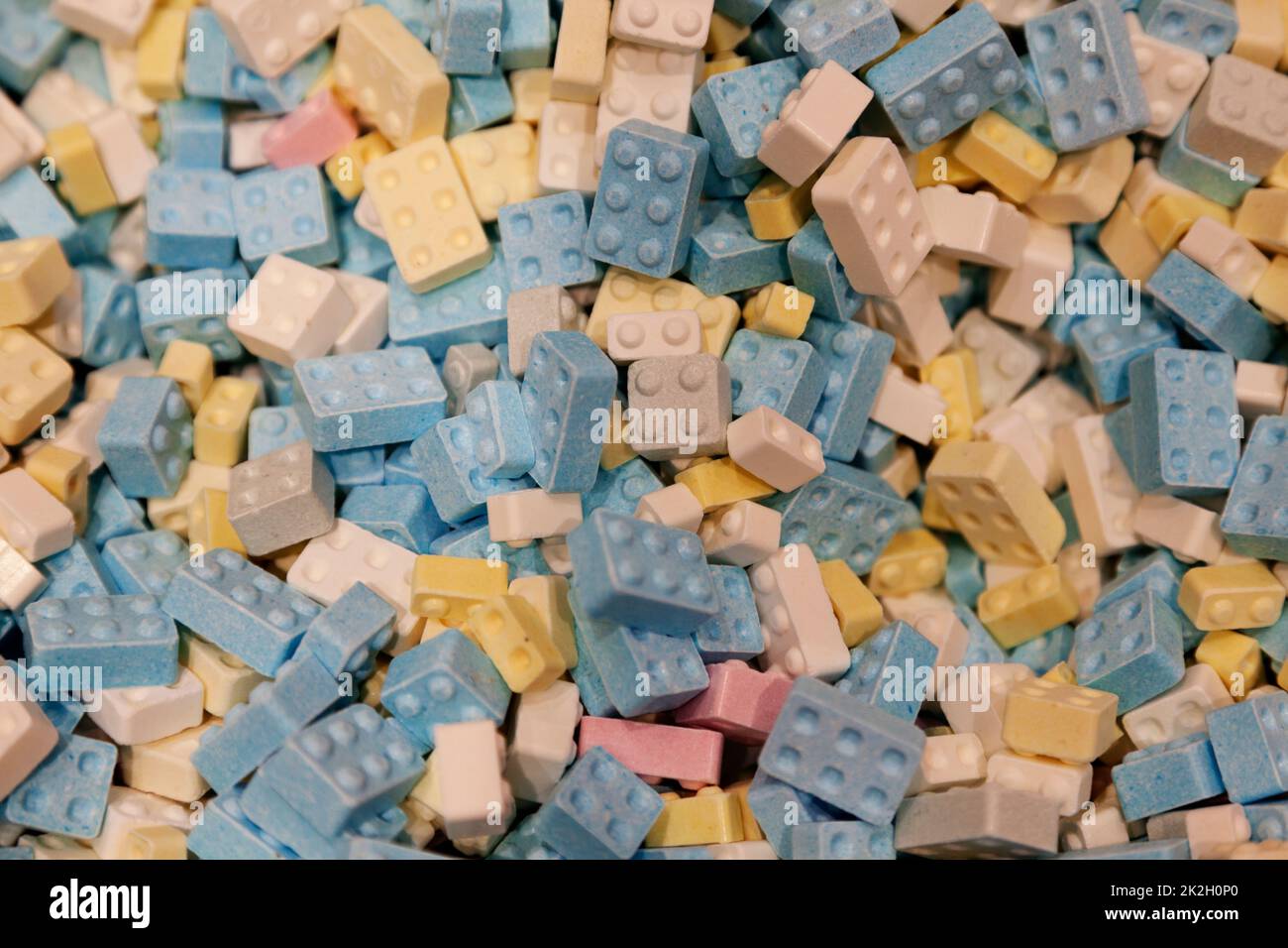 Lego piece pieces hi-res stock photography and images - Alamy