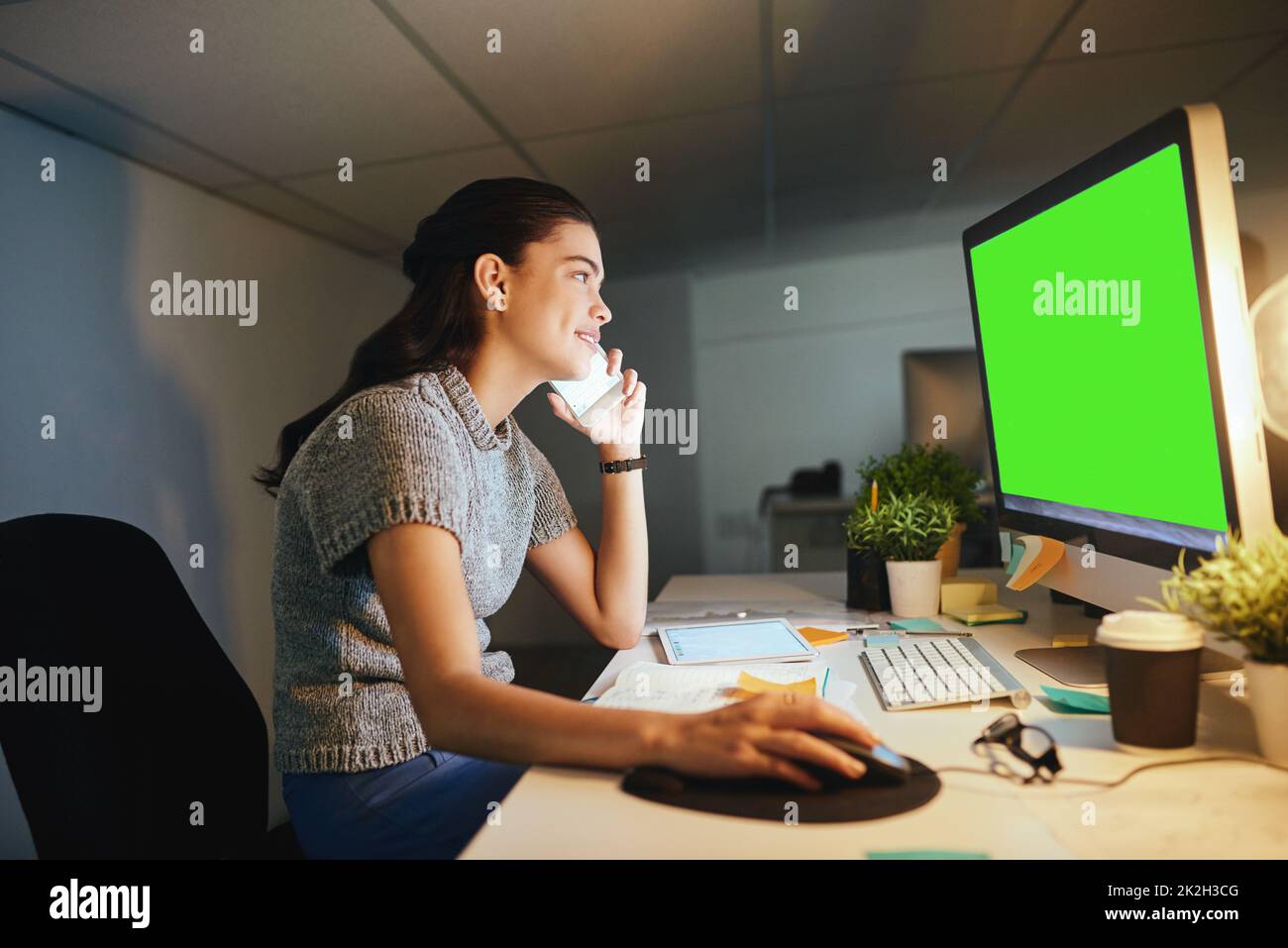 News office interior hi-res stock photography and images - Alamy