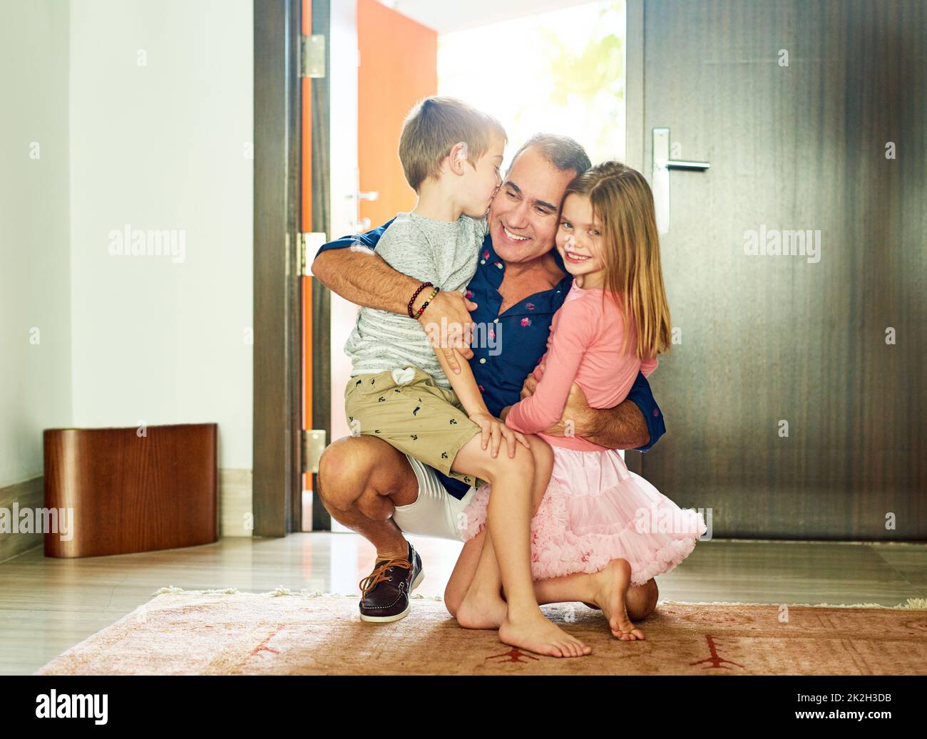 Arriving home family welcome hi-res stock photography and images - Alamy