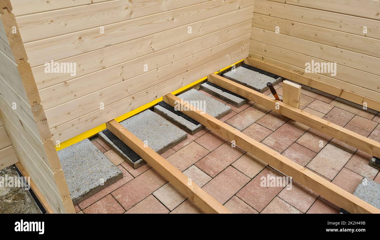 Nice log cabin under construction Stock Photo - Alamy