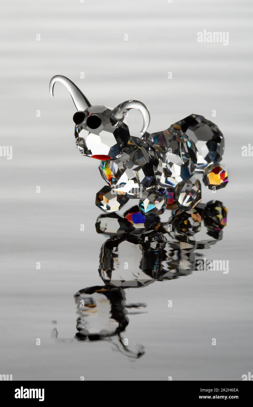 Glass figur hi-res stock photography and images - Alamy