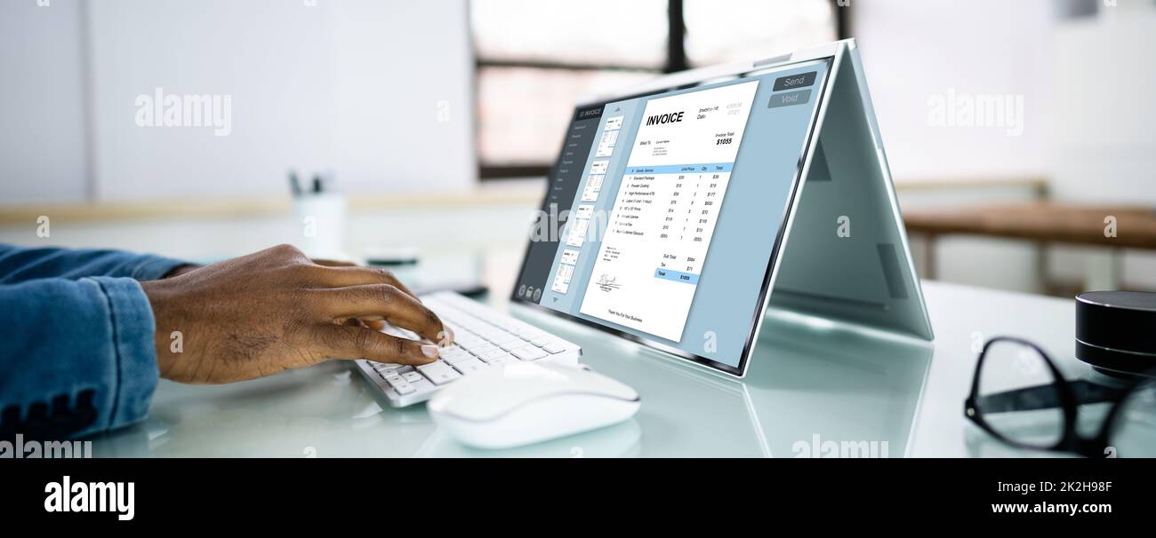 Online Digital E Invoice Stock Photo - Alamy