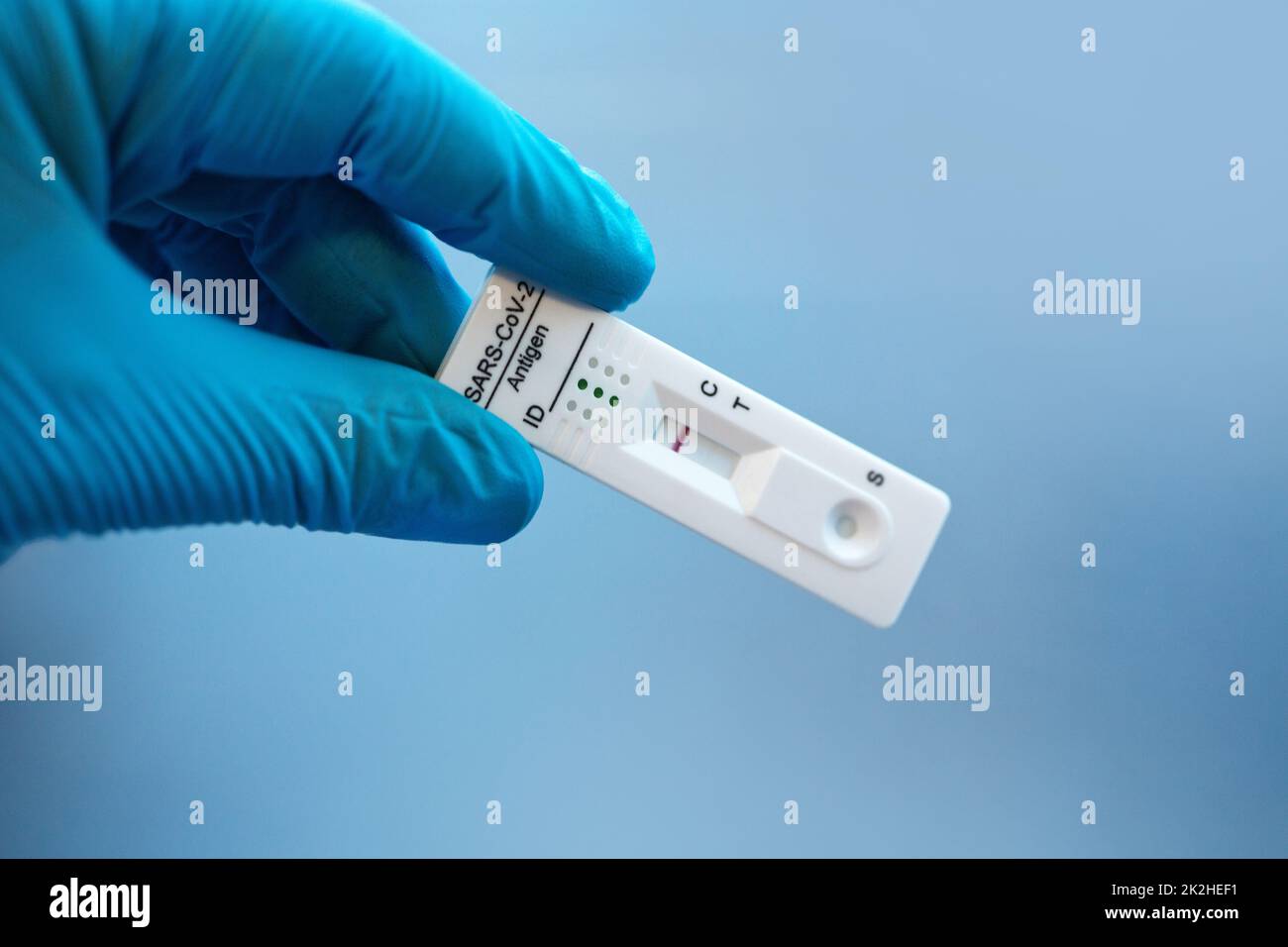 Negative test result by using rapid test device for COVID-19 Stock ...