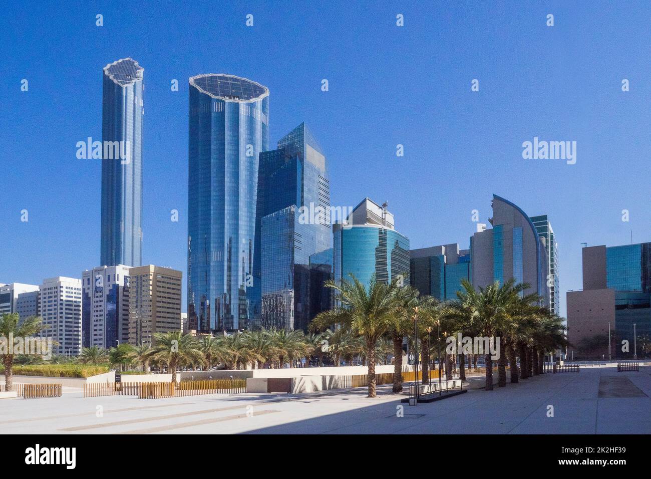The new emi state tower hi-res stock photography and images - Alamy