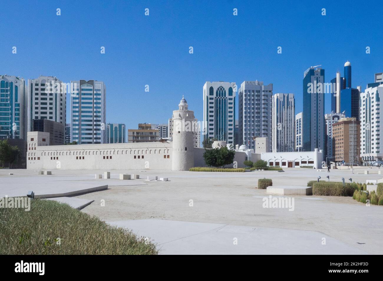 Abu Dhabi, United Arab Emirates - Old KingÂ´s Palace at the Qasr Al ...