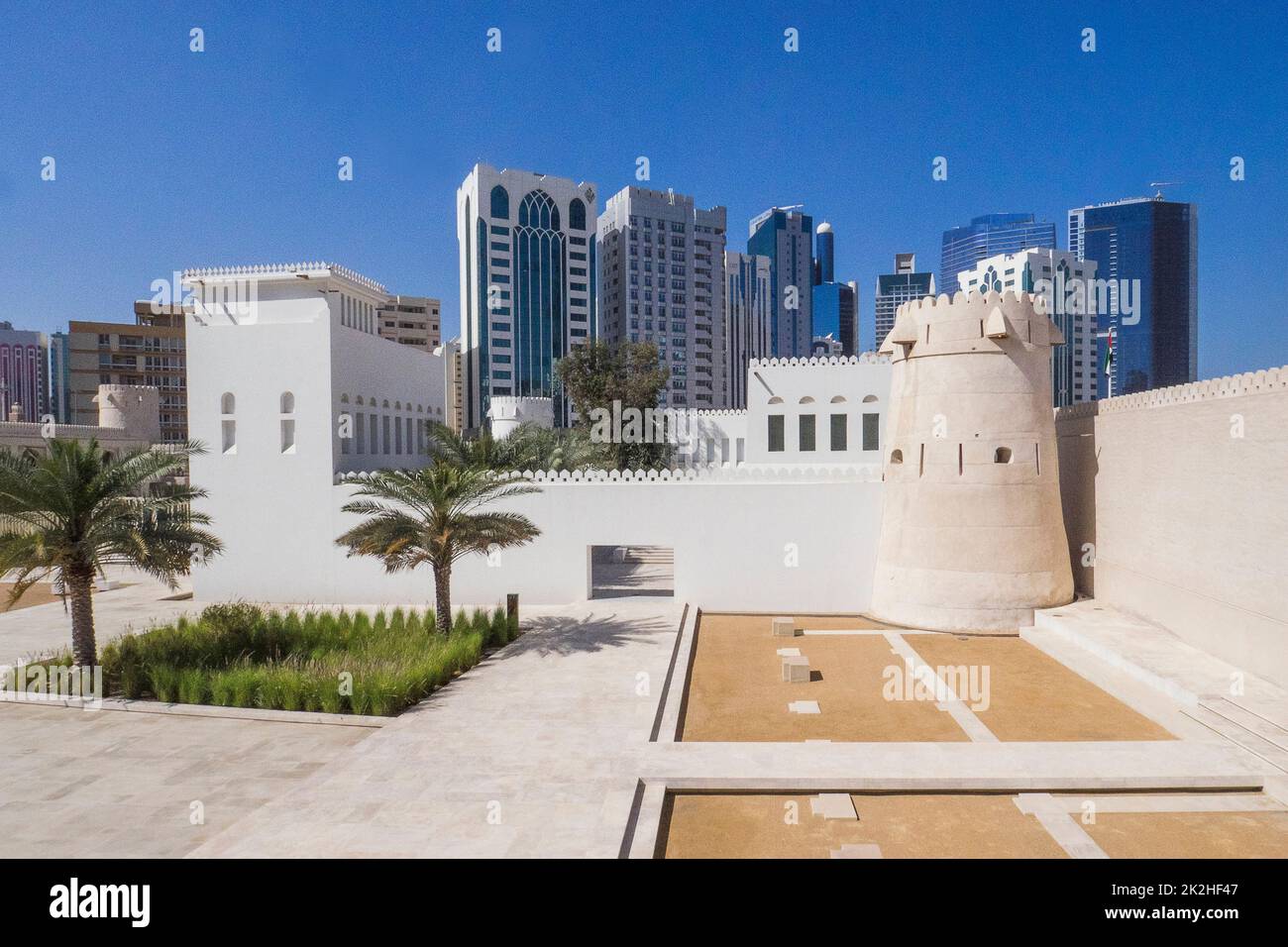 Abu Dhabi, United Arab Emirates - Old KingÂ´s Palace at the Qasr Al ...