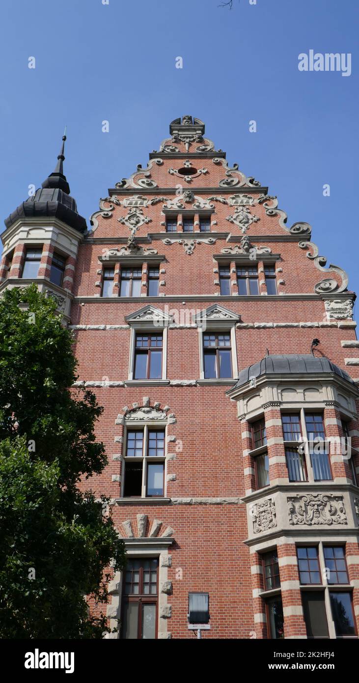 Historic brick architecture hi-res stock photography and images - Alamy
