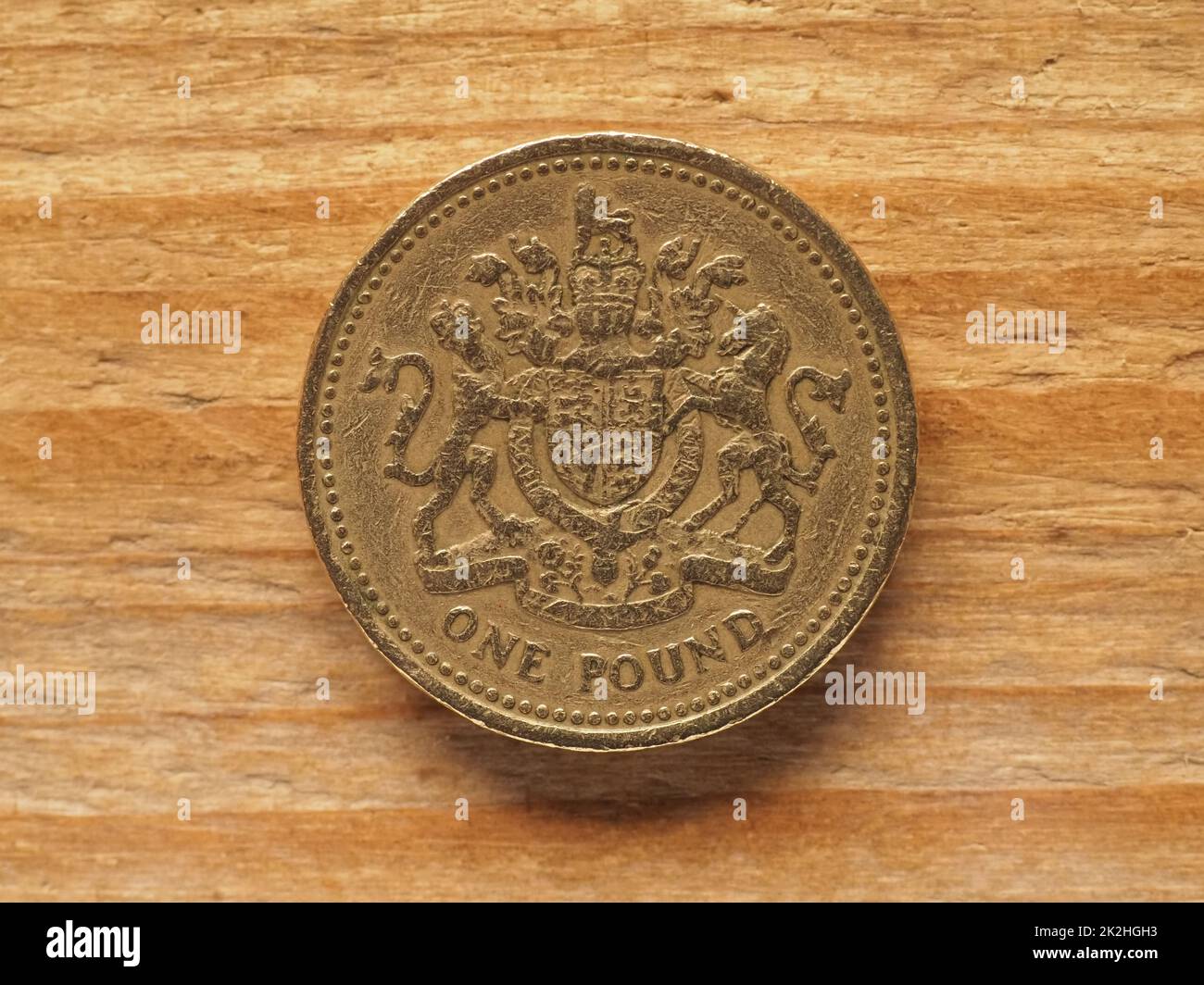 1 Pound coin, reverse side showing Royal Arms representing UK, currency ...