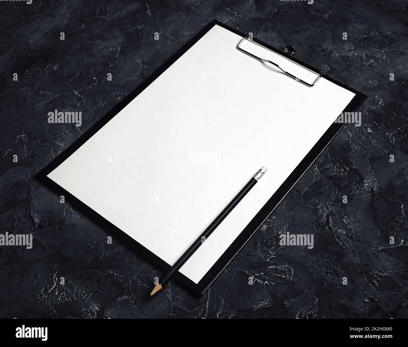 Clipboard and pencil Stock Photo - Alamy