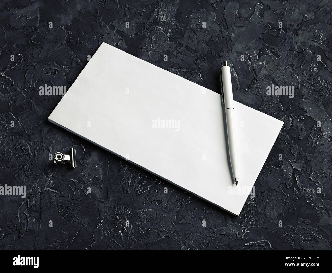 Blank envelope hi-res stock photography and images - Alamy