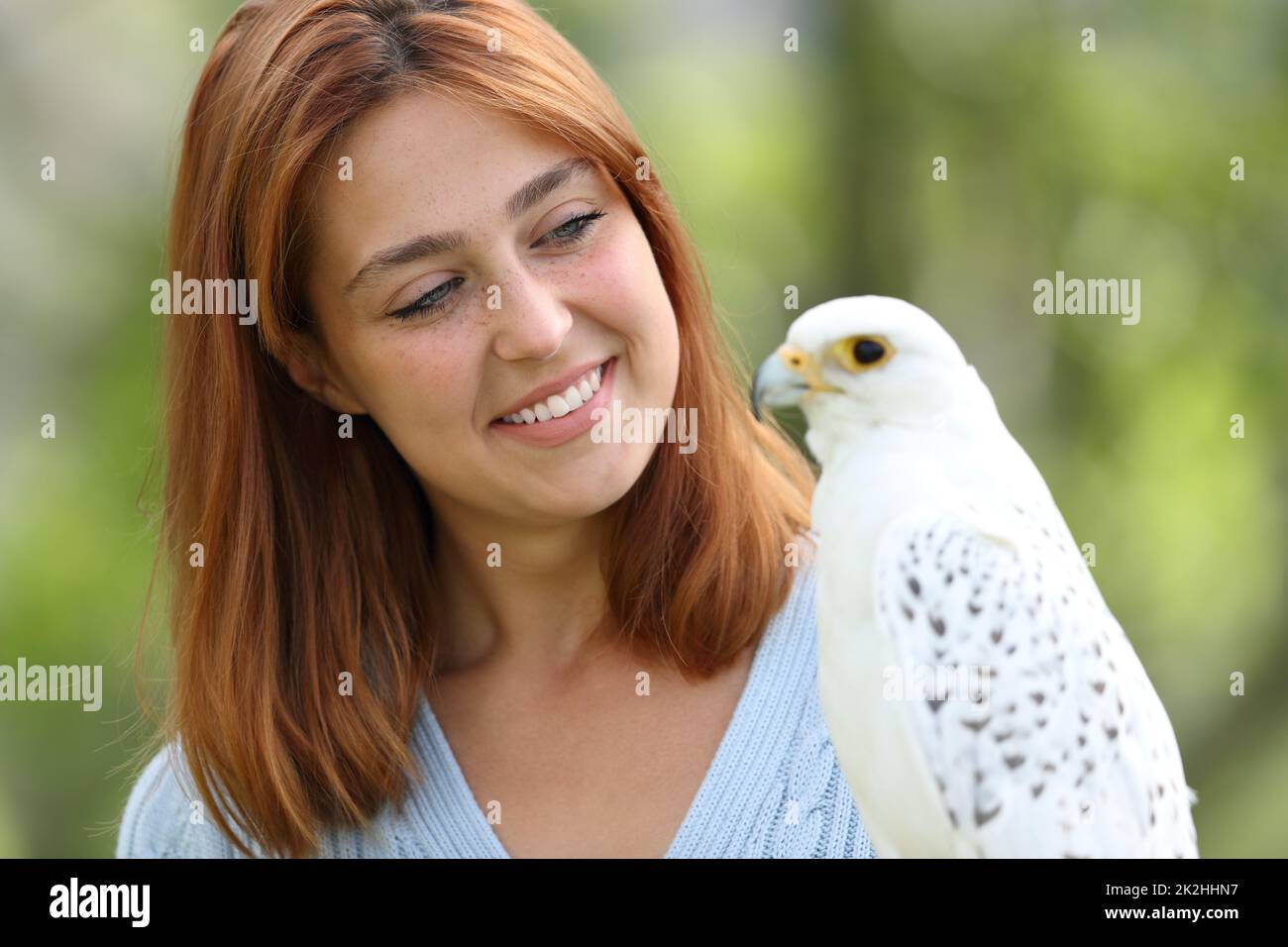 Happy falcon hi-res stock photography and images - Alamy