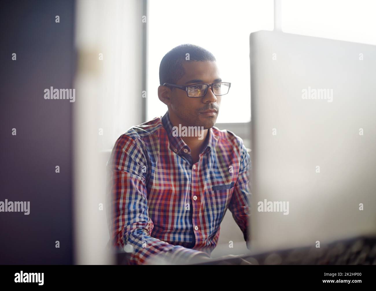 Focused employee hi-res stock photography and images - Alamy