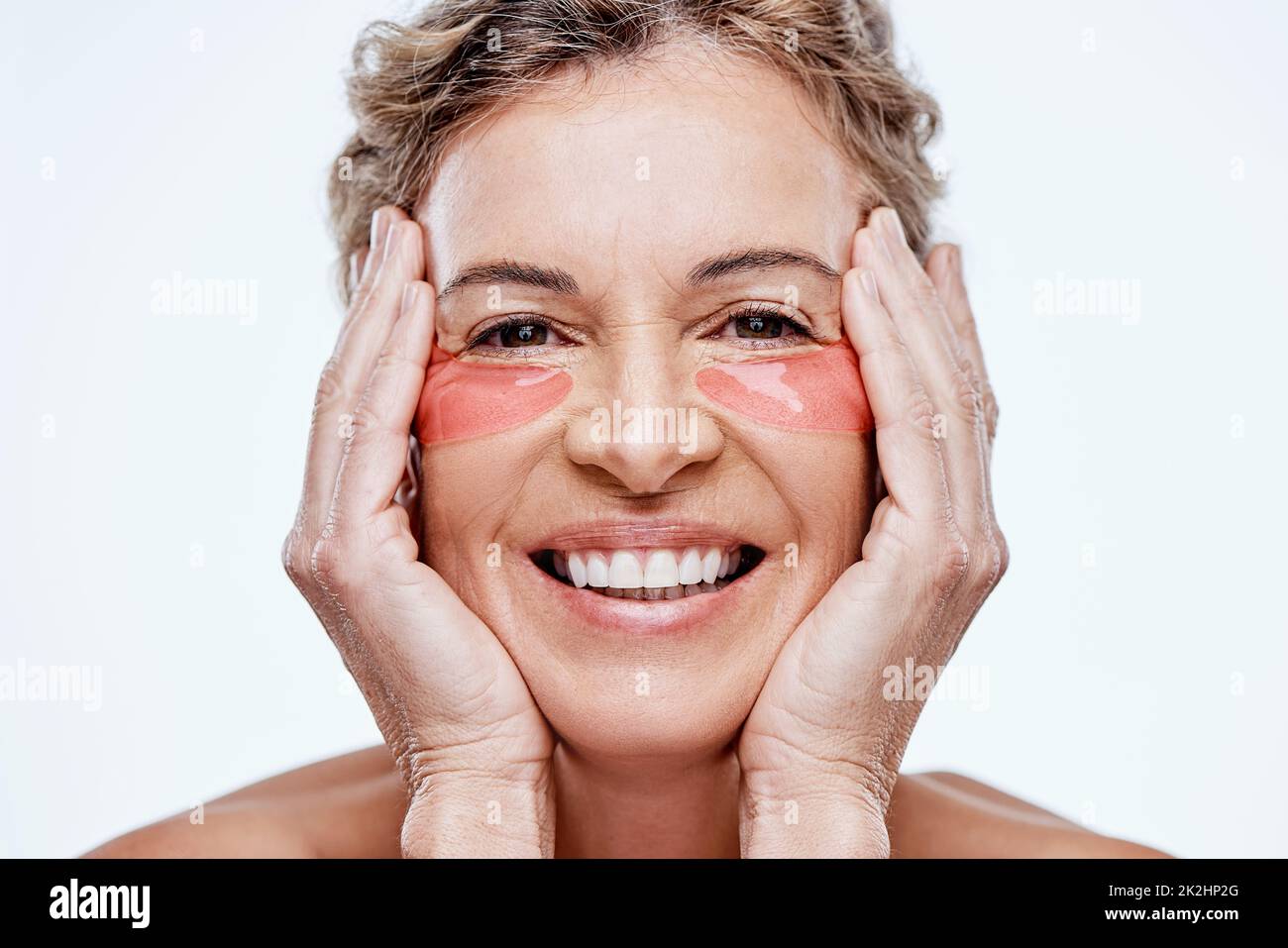 Younger looking skin is a good skincare routine away Stock Photo - Alamy