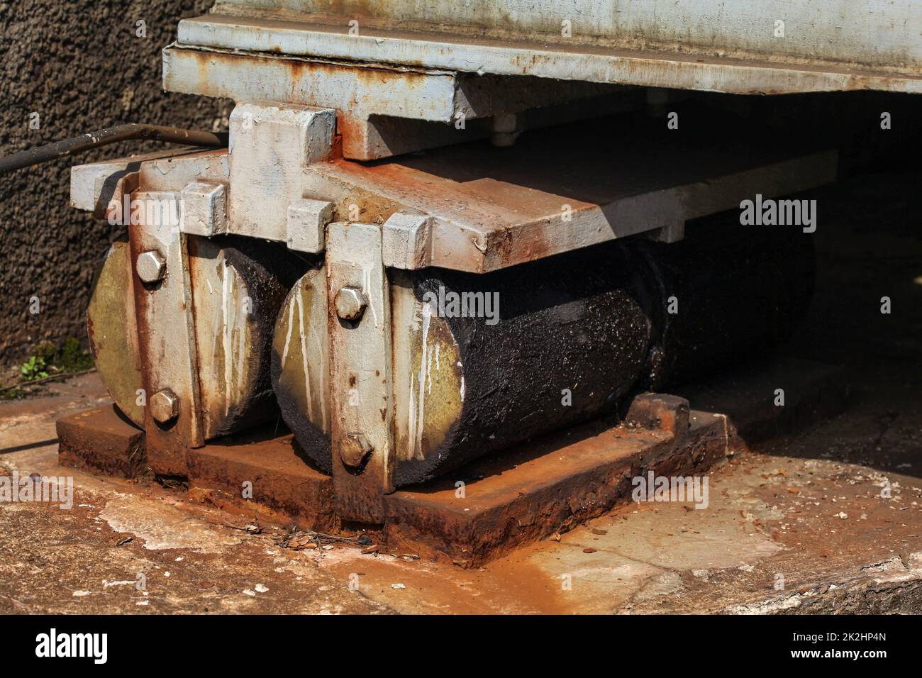Thermal expansion rail hi-res stock photography and images - Alamy