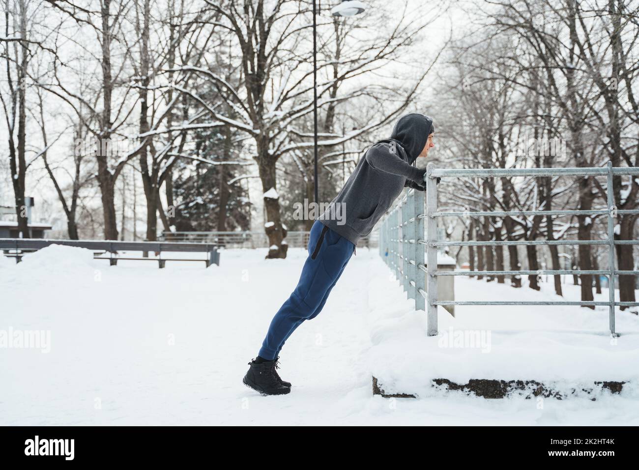 Fitness man doing calisthenics workout hi-res stock photography and ...