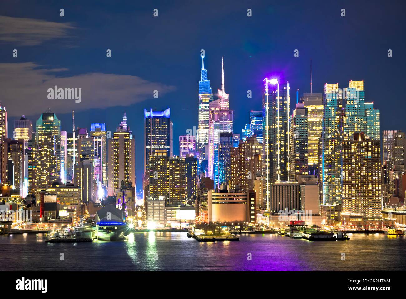 Epic skyline of New York City uptown west waterfront evening view Stock ...
