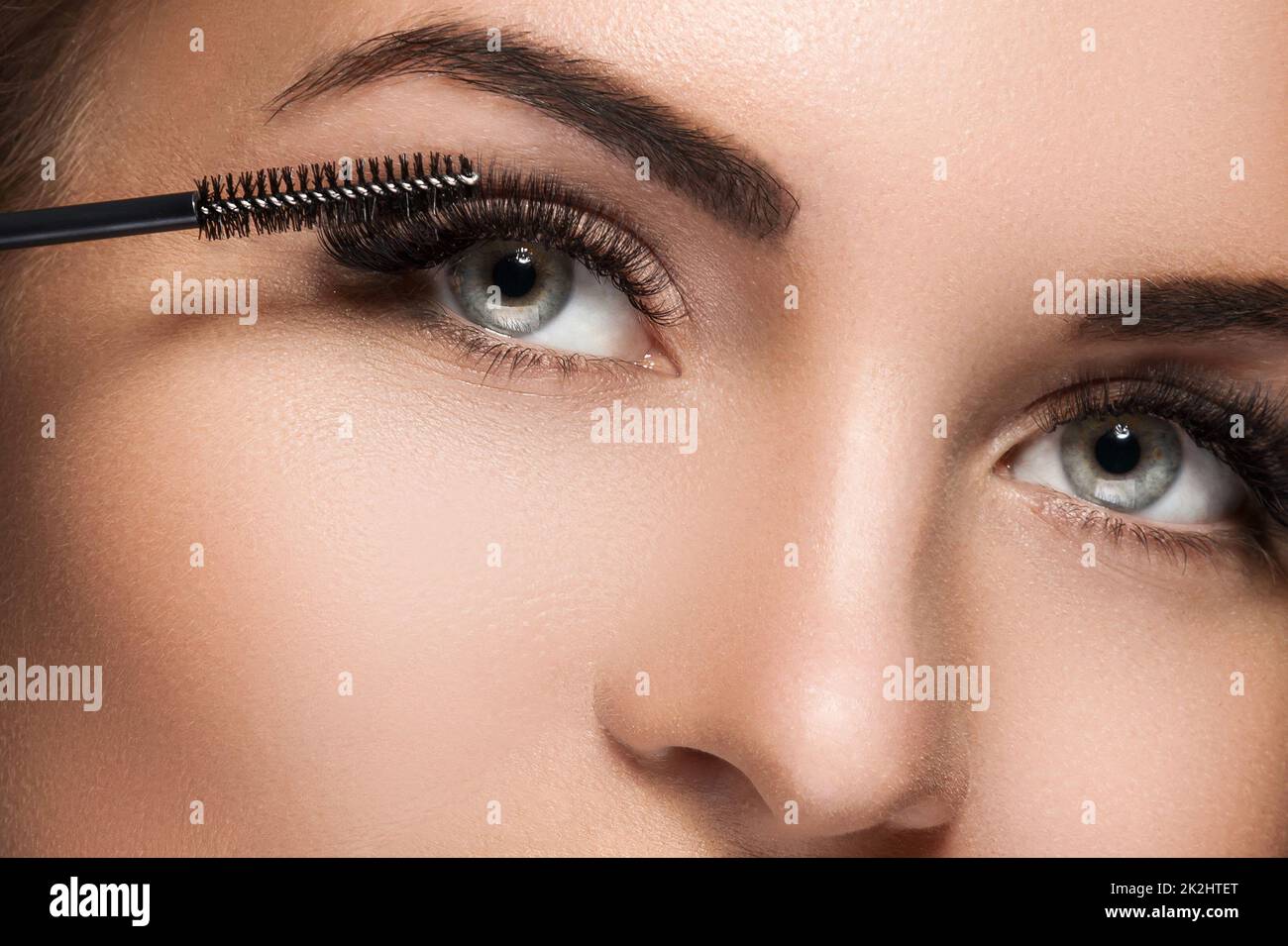 Mascara wand for maximum volume of artificial eyelashes Stock Photo - Alamy