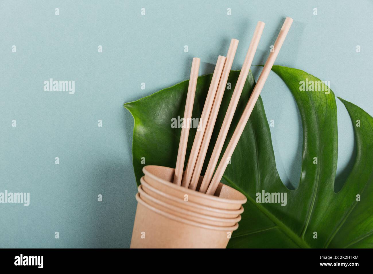 Brown craft paper cup hi-res stock photography and images - Alamy