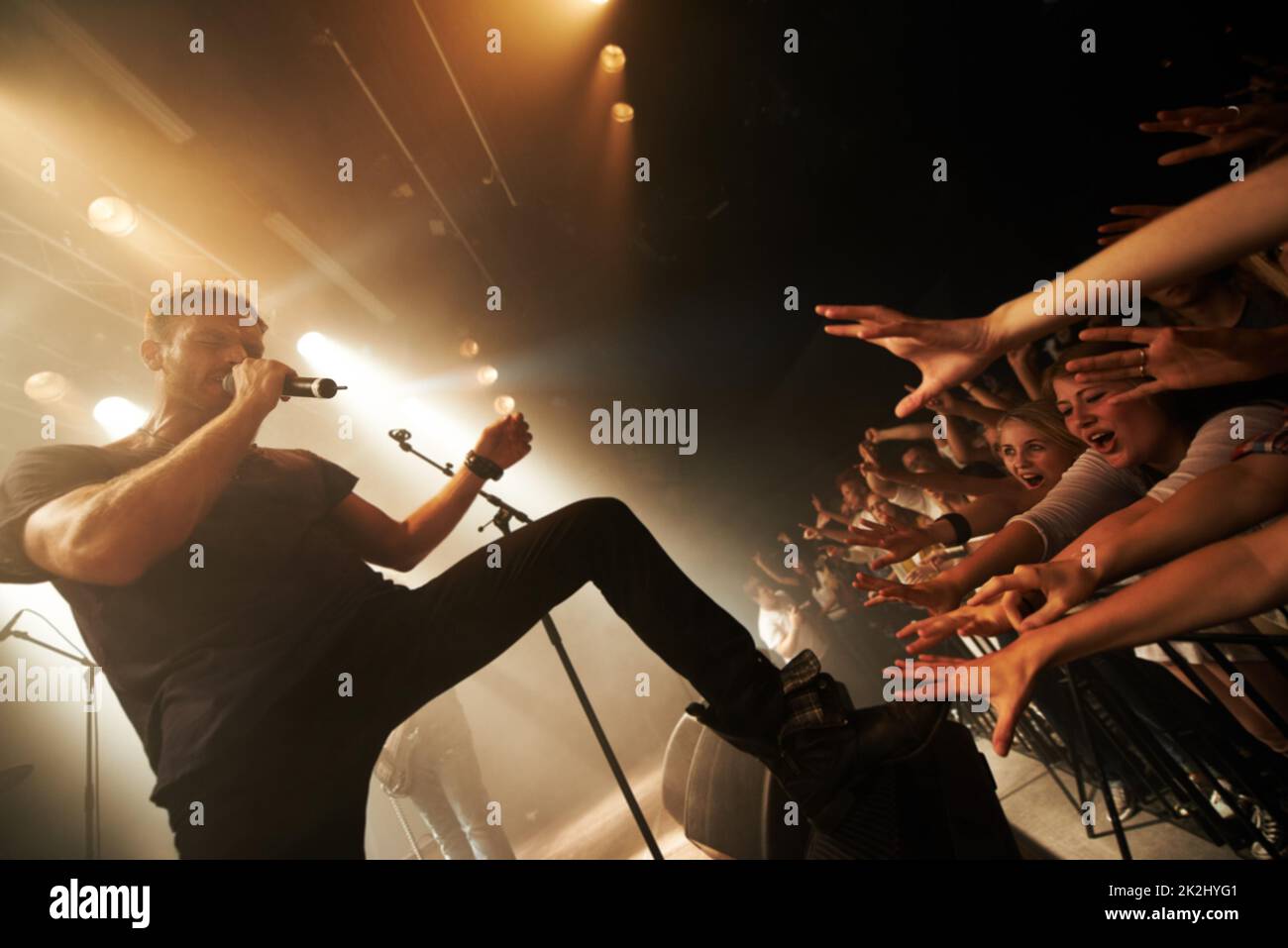 Put on show hi-res stock photography and images - Alamy