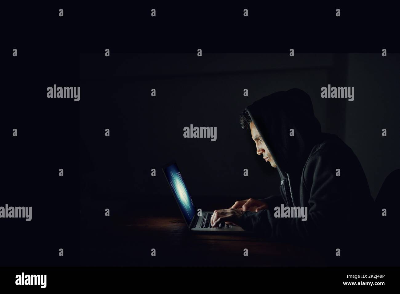 Dark web hacker hi-res stock photography and images - Alamy