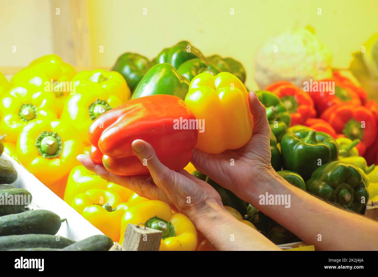 Bell pepper varieties hi-res stock photography and images - Alamy
