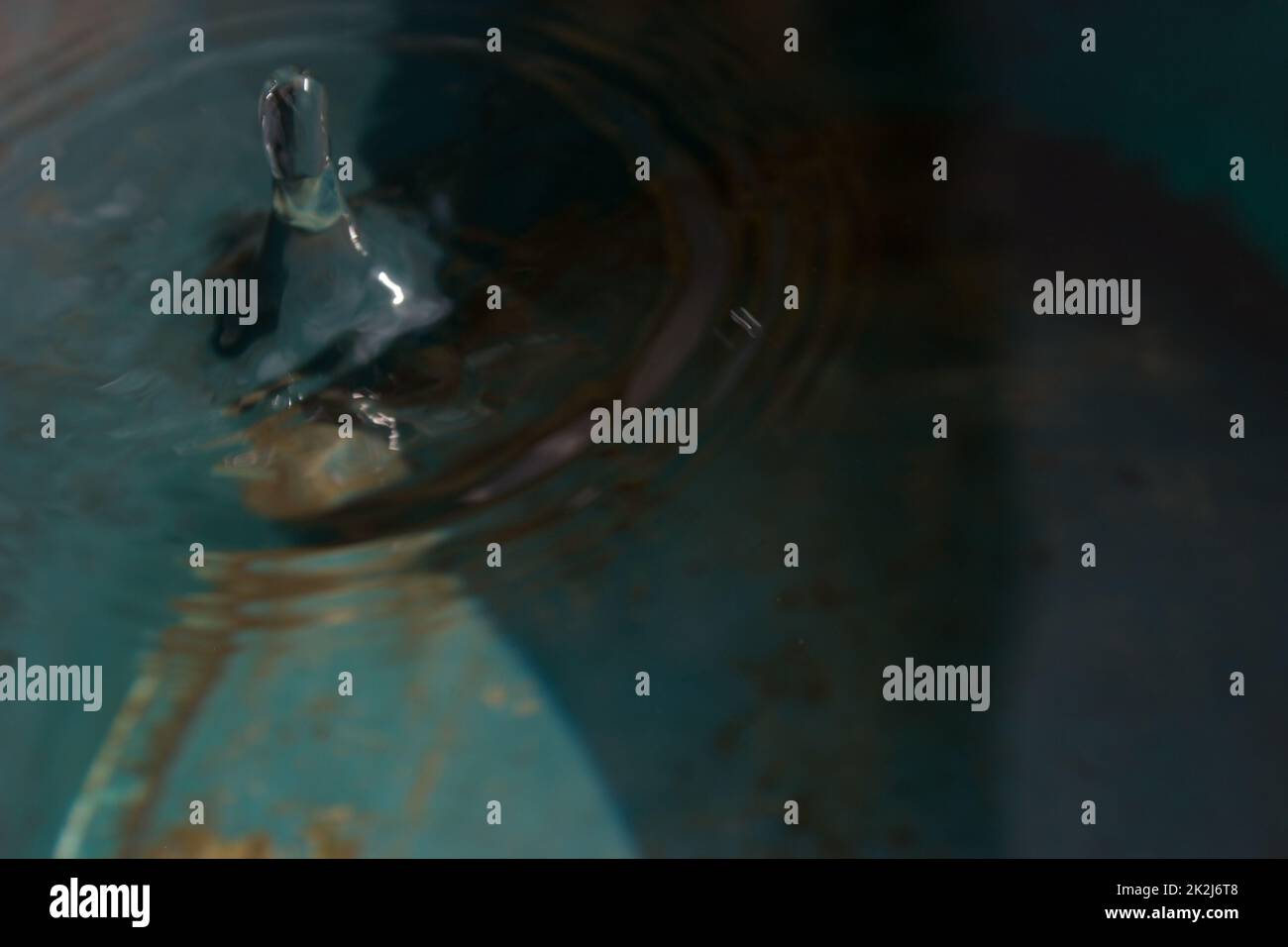 Drop tank hi-res stock photography and images - Alamy