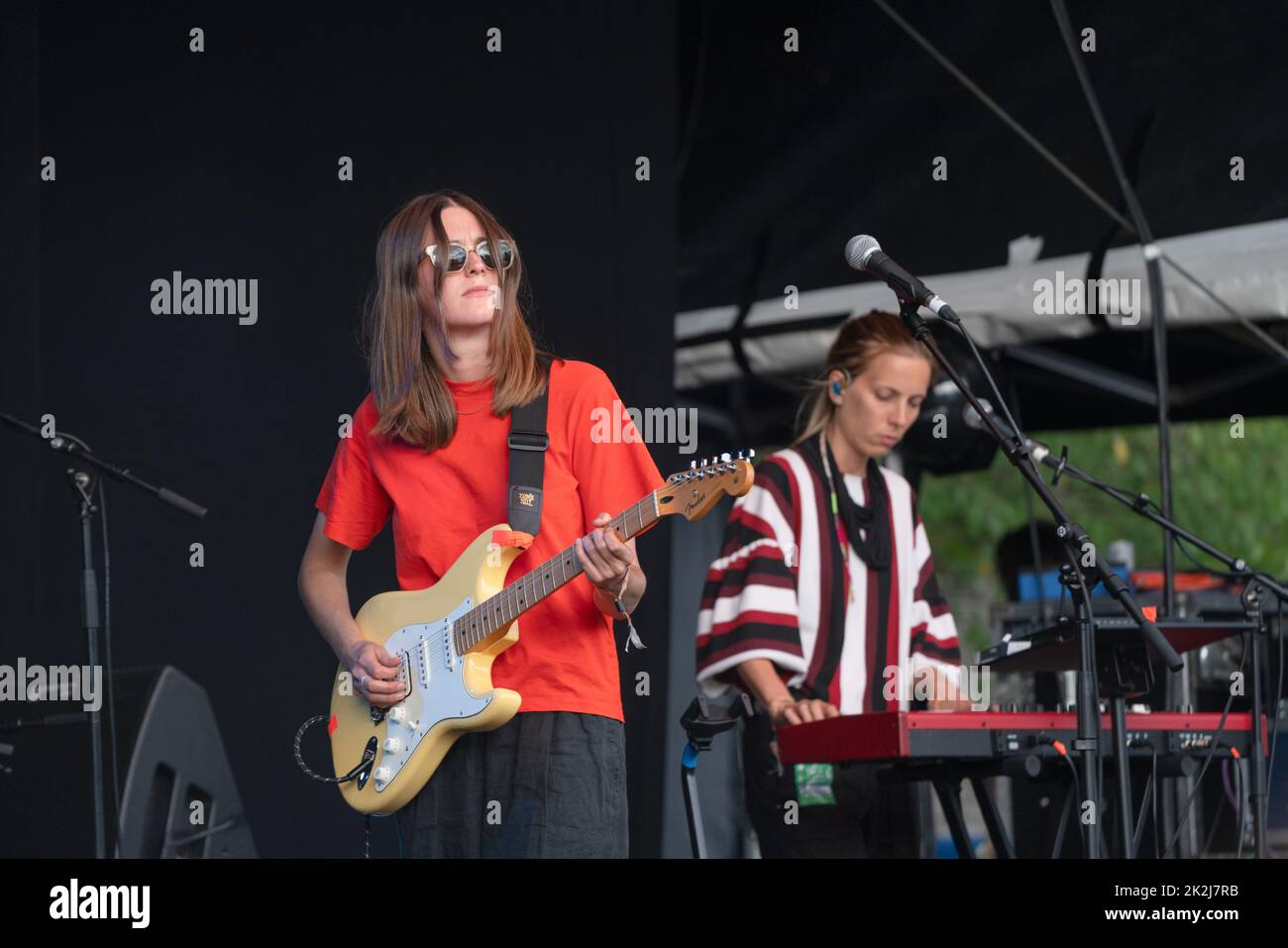 Polly Louise Mackey of Welsh band Art School Girlfriend playing a ...