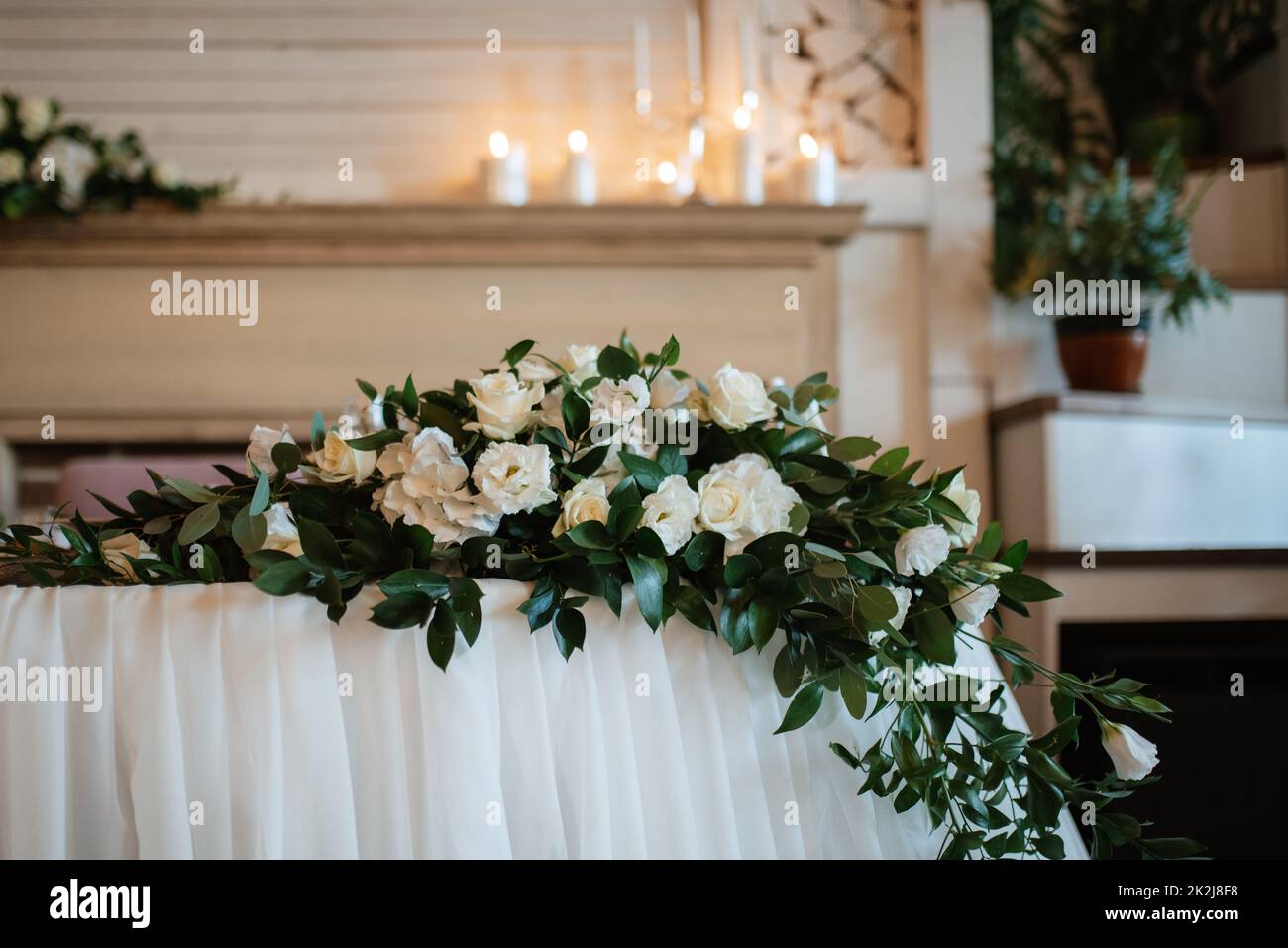 The presidium of the newlyweds in the banquet hall of the restaurant ...