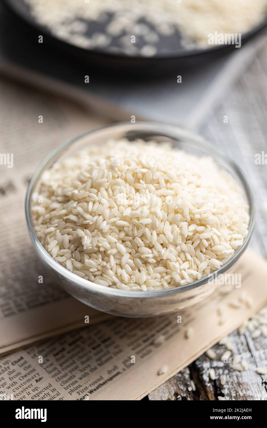 Uncooked Carnaroli risotto rice in glass bowl Stock Photo - Alamy