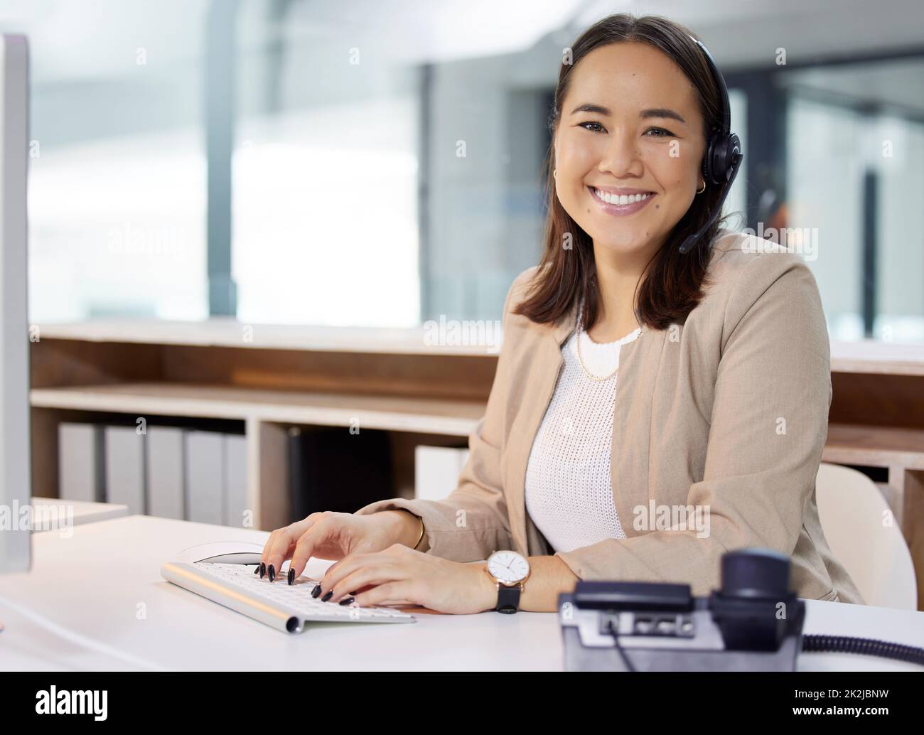 Undivided attention hi-res stock photography and images - Alamy