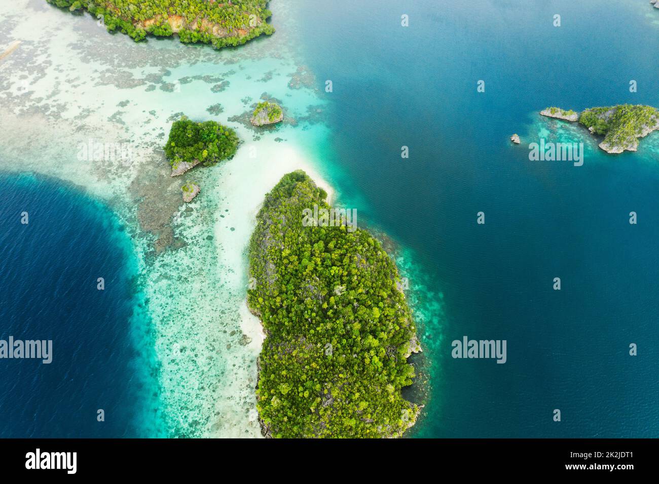 Raja ampat islands hi-res stock photography and images - Alamy