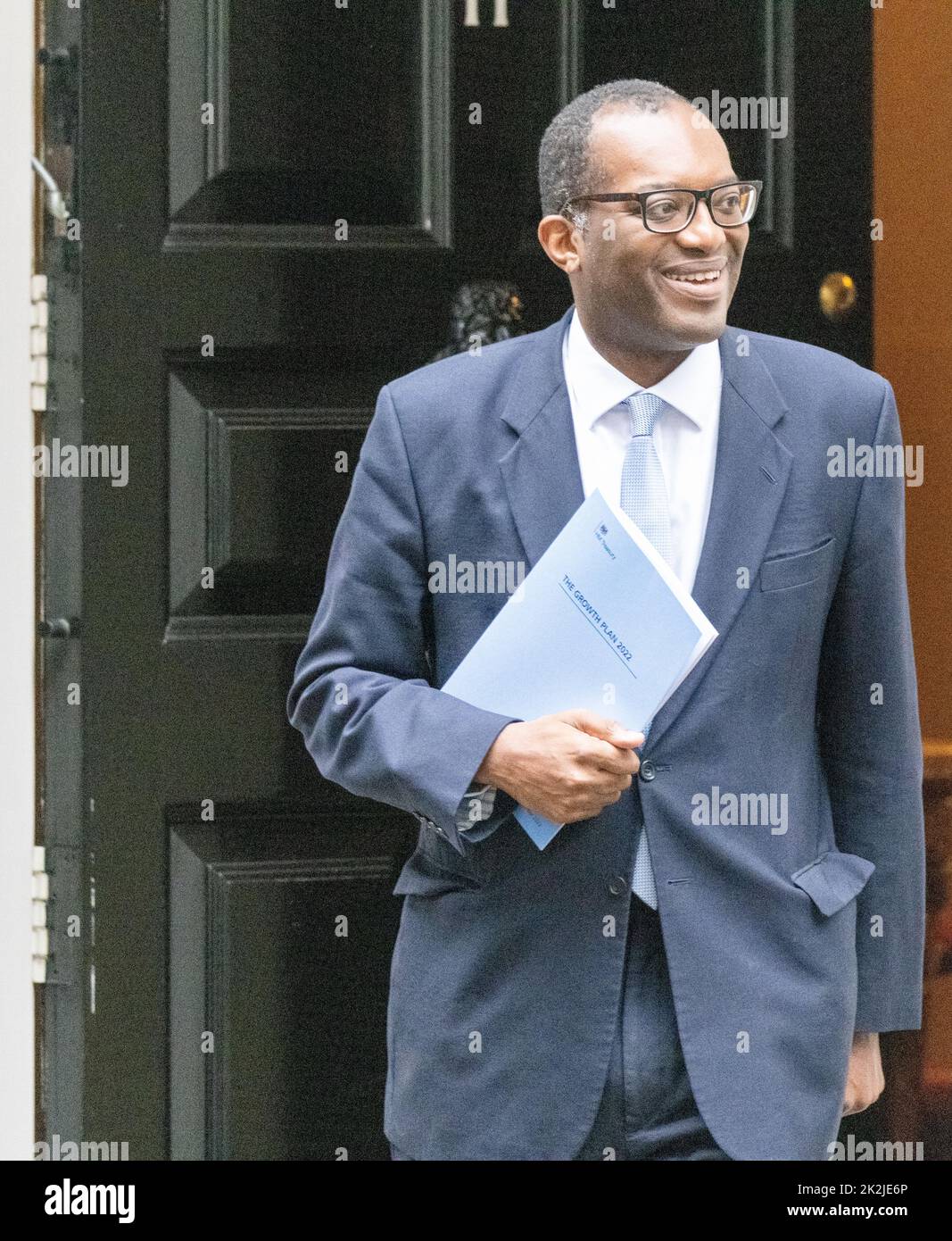 Kwarteng mini budget hi-res stock photography and images - Alamy