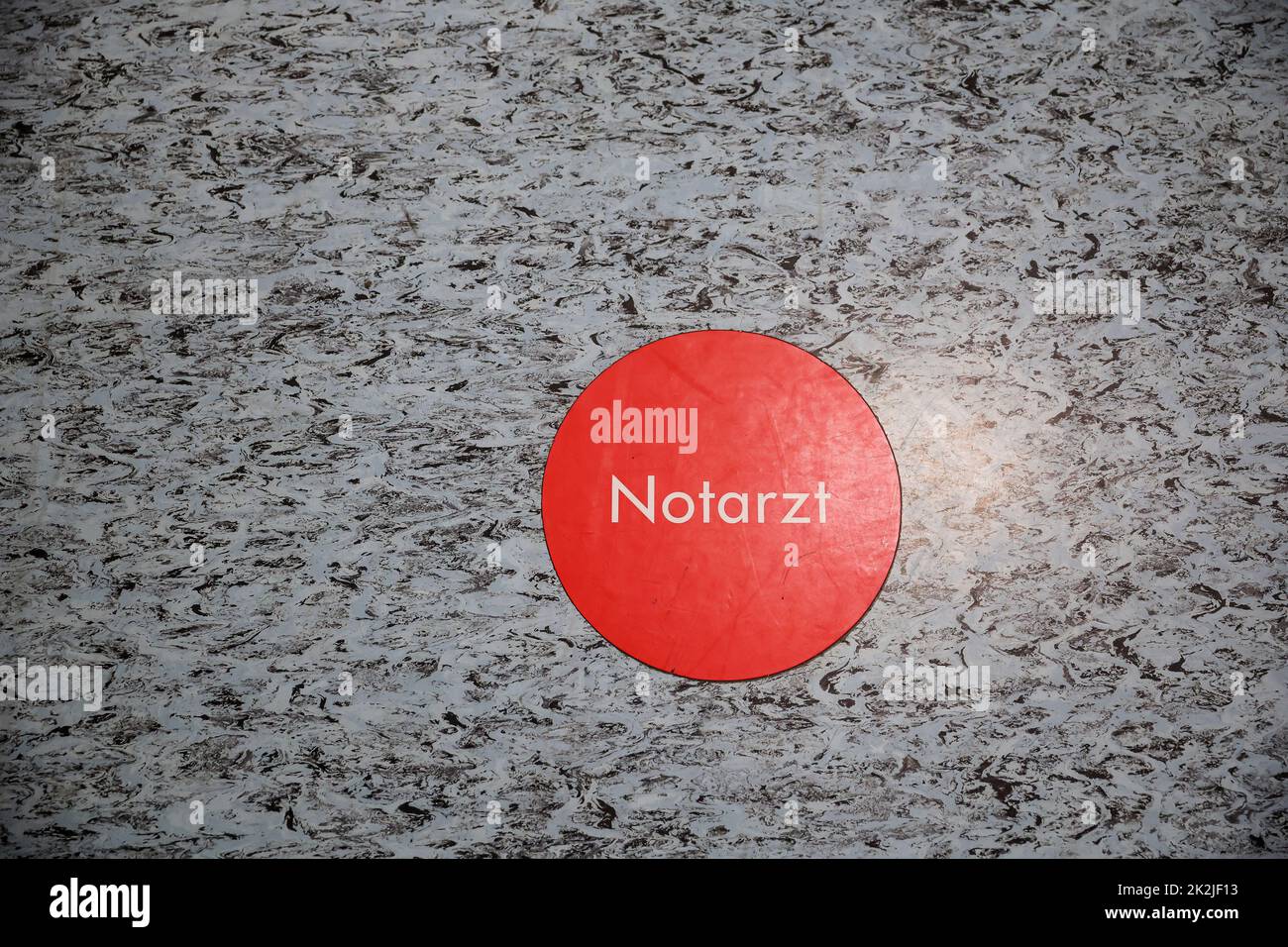 23 September 2022, Saxony, Leipzig: Markings like those for the ...