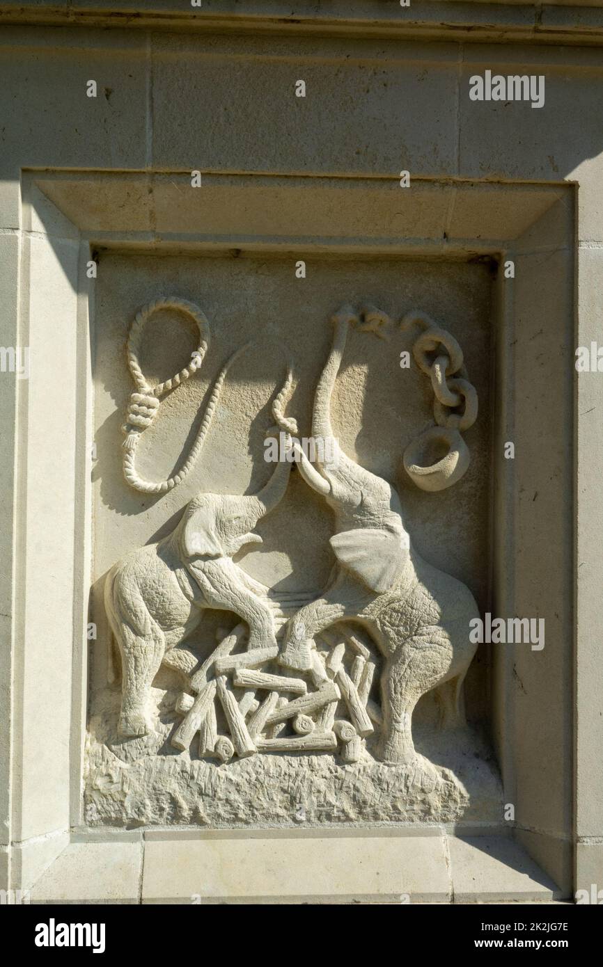 Sir Thomas Fowell Buxton monument Weymouth Stock Photo - Alamy