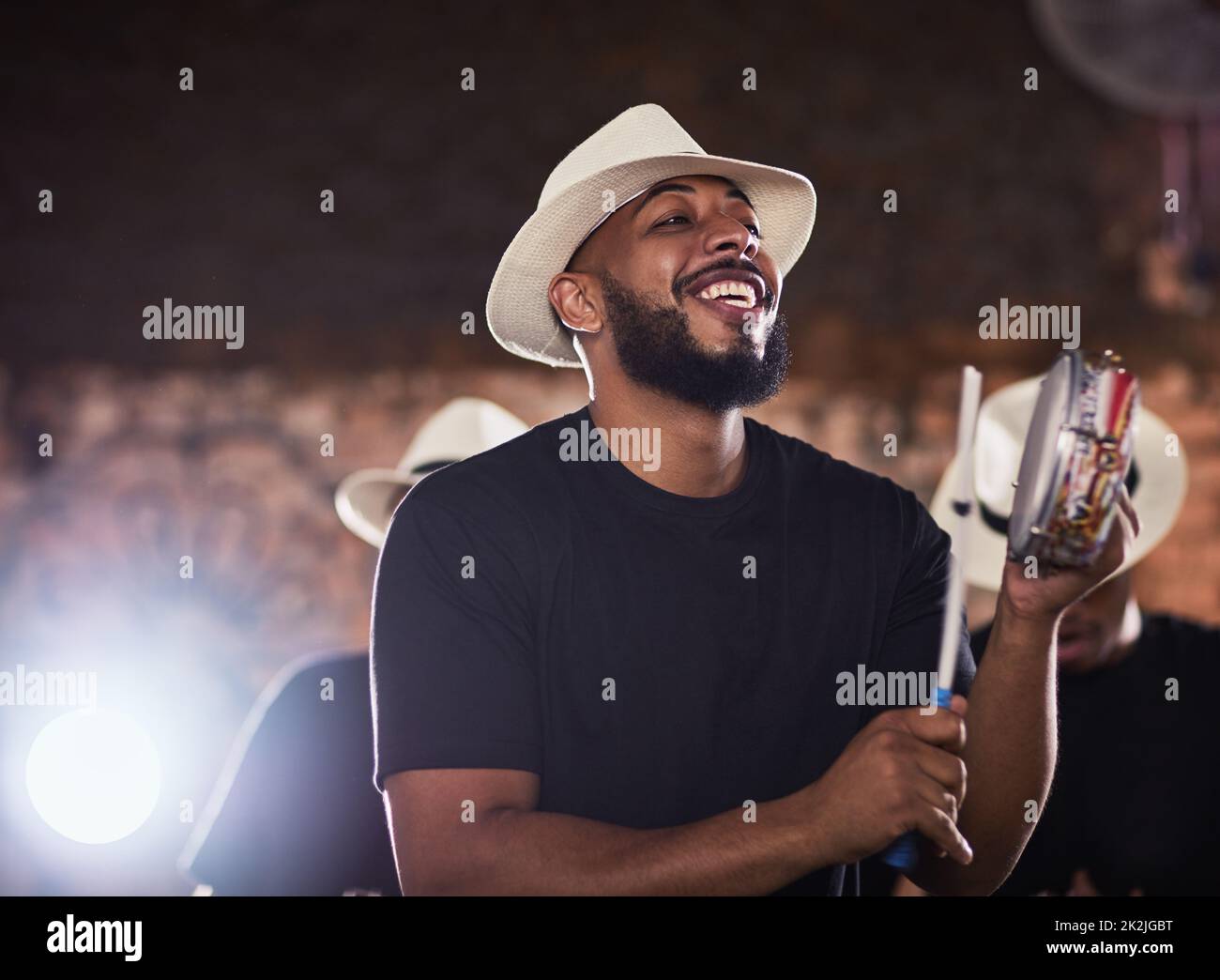 Move band hi-res stock photography and images - Alamy