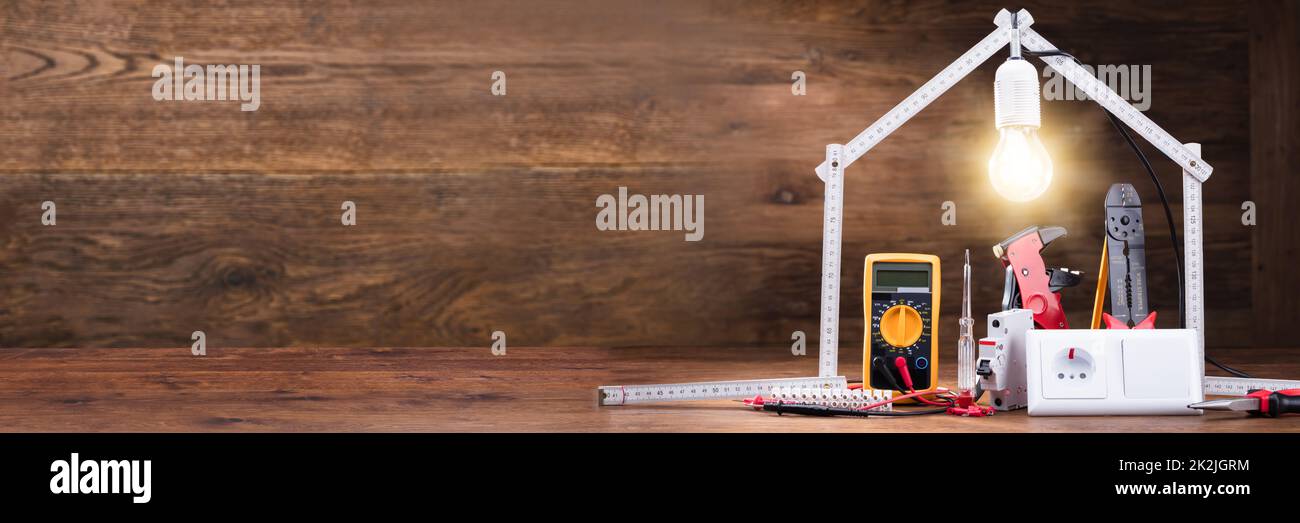 House renovation tools hi-res stock photography and images - Alamy