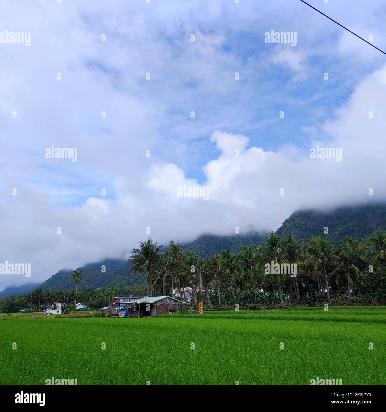 Duli Beach (land of the sky), Taitung enjoys the beautiful coastline of ...