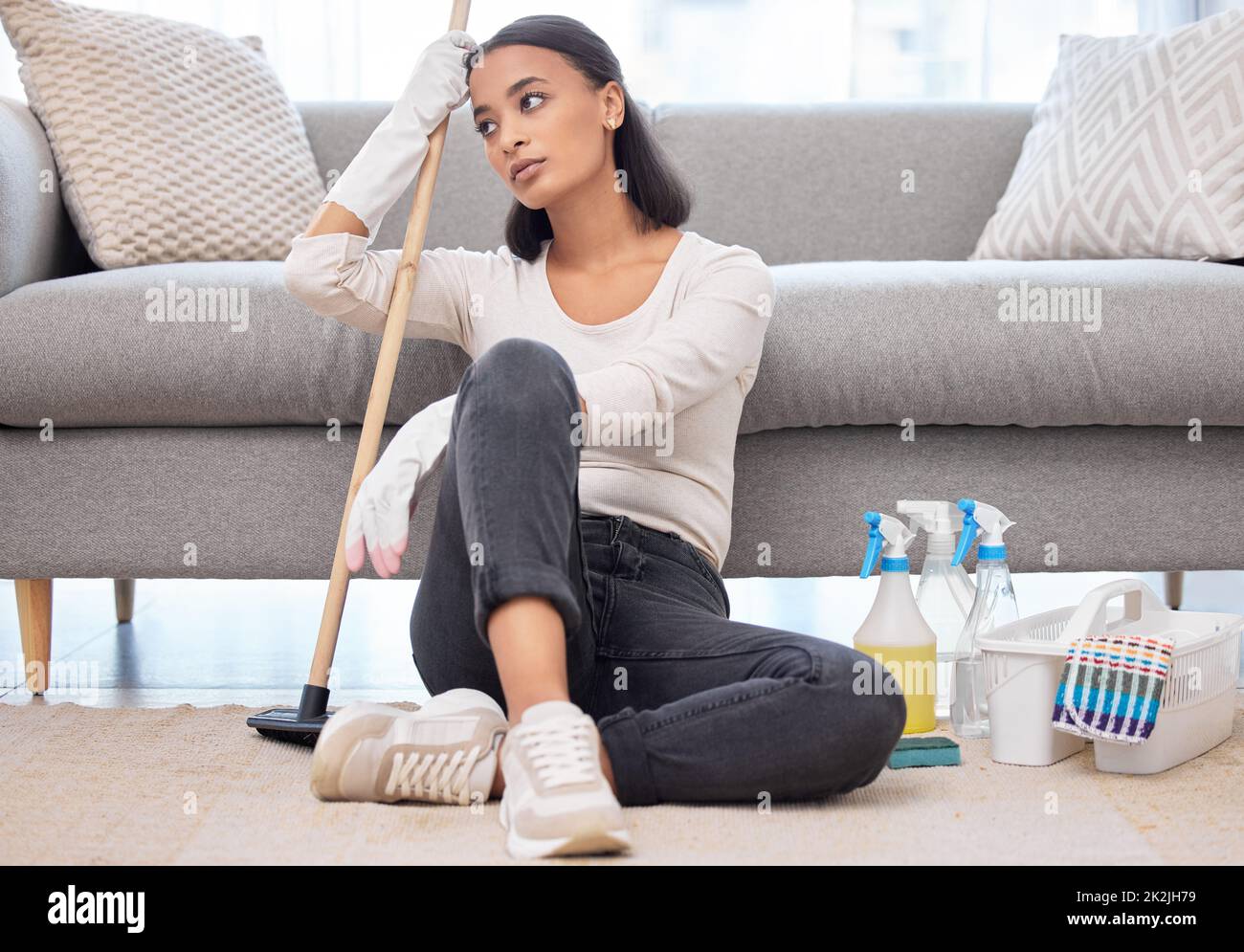 Cleaning a home hi-res stock photography and images - Alamy
