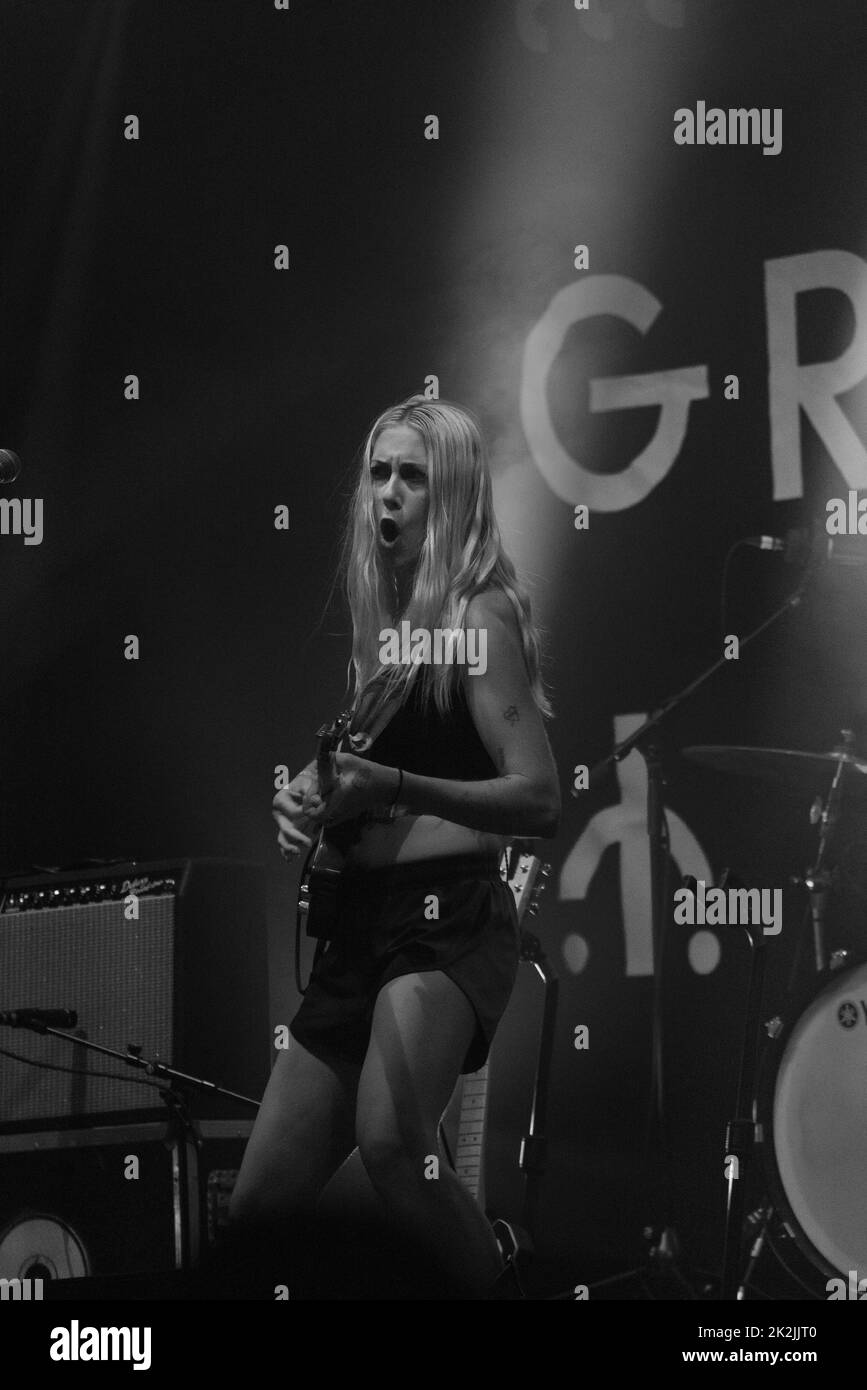 TORRES, CONCERT: Torres (Mackenzie Ruth Scott) plays the Walled Garden ...