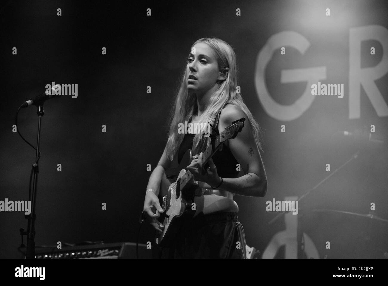 Mackenzie ruth scott Black and White Stock Photos & Images - Alamy