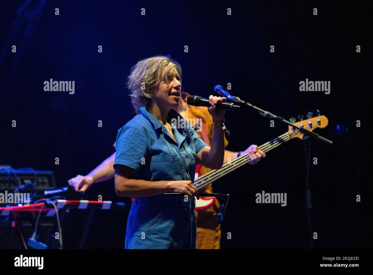 MERRILL GARBUS, TUNE-YARDS: Merrill Garbus from Tune-Yards playing the ...