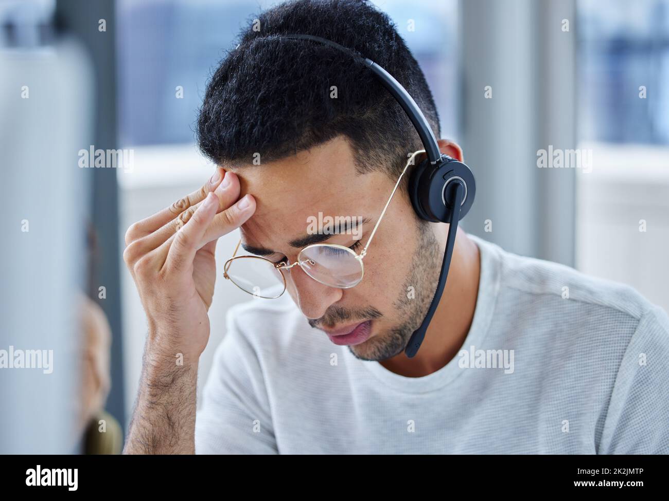 Tense people talk hi-res stock photography and images - Alamy