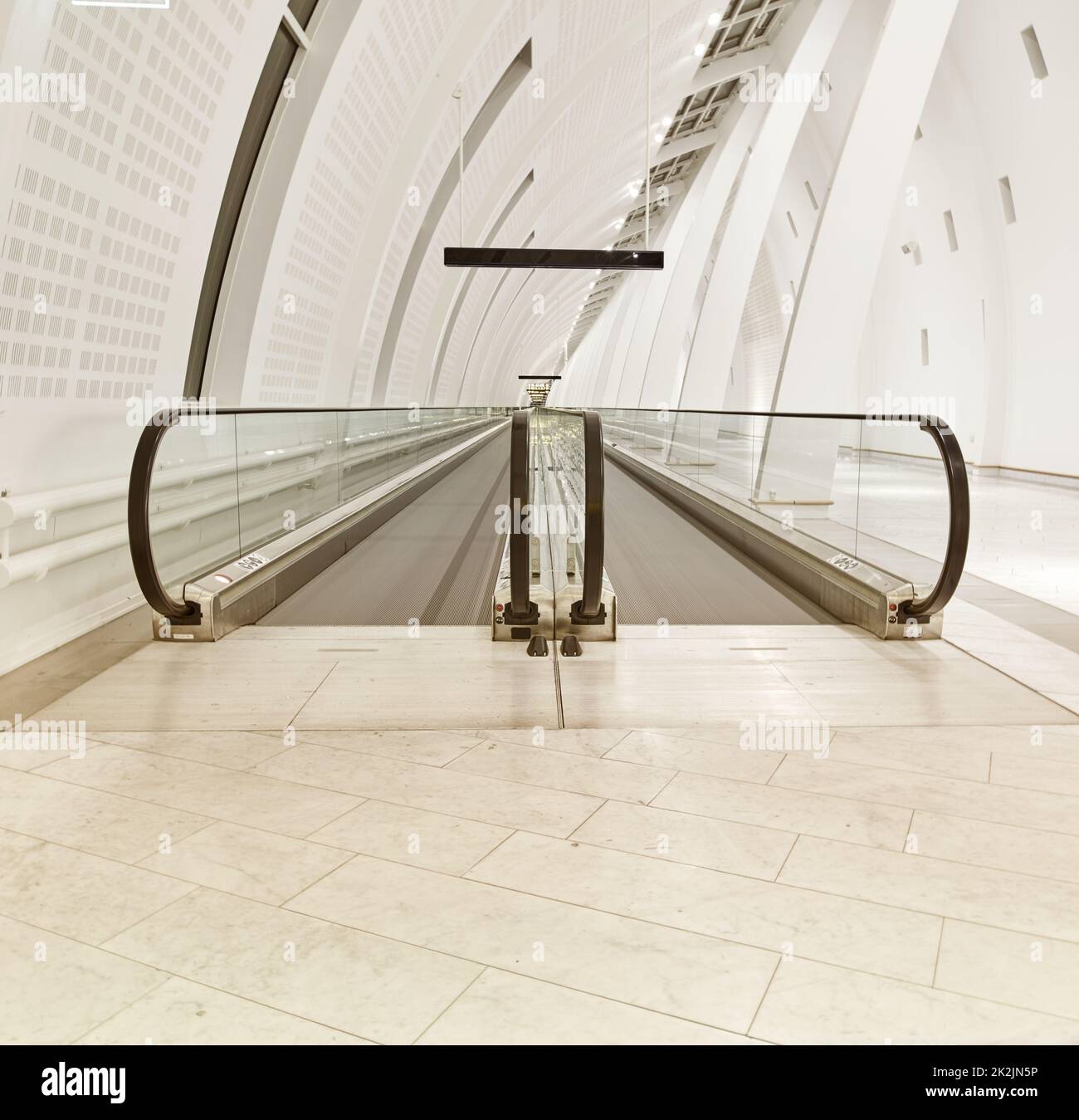 Abstract modern architecture hi-res stock photography and images - Alamy