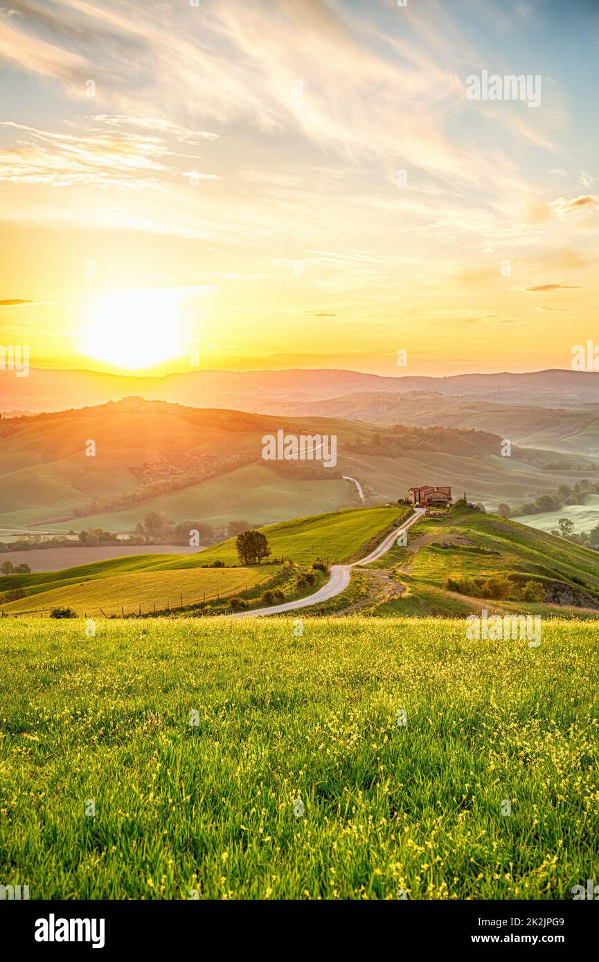 Sunrise over farm landscape hi-res stock photography and images - Alamy