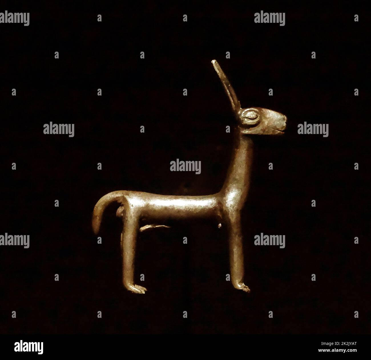 Silver llama, inca hi-res stock photography and images - Alamy