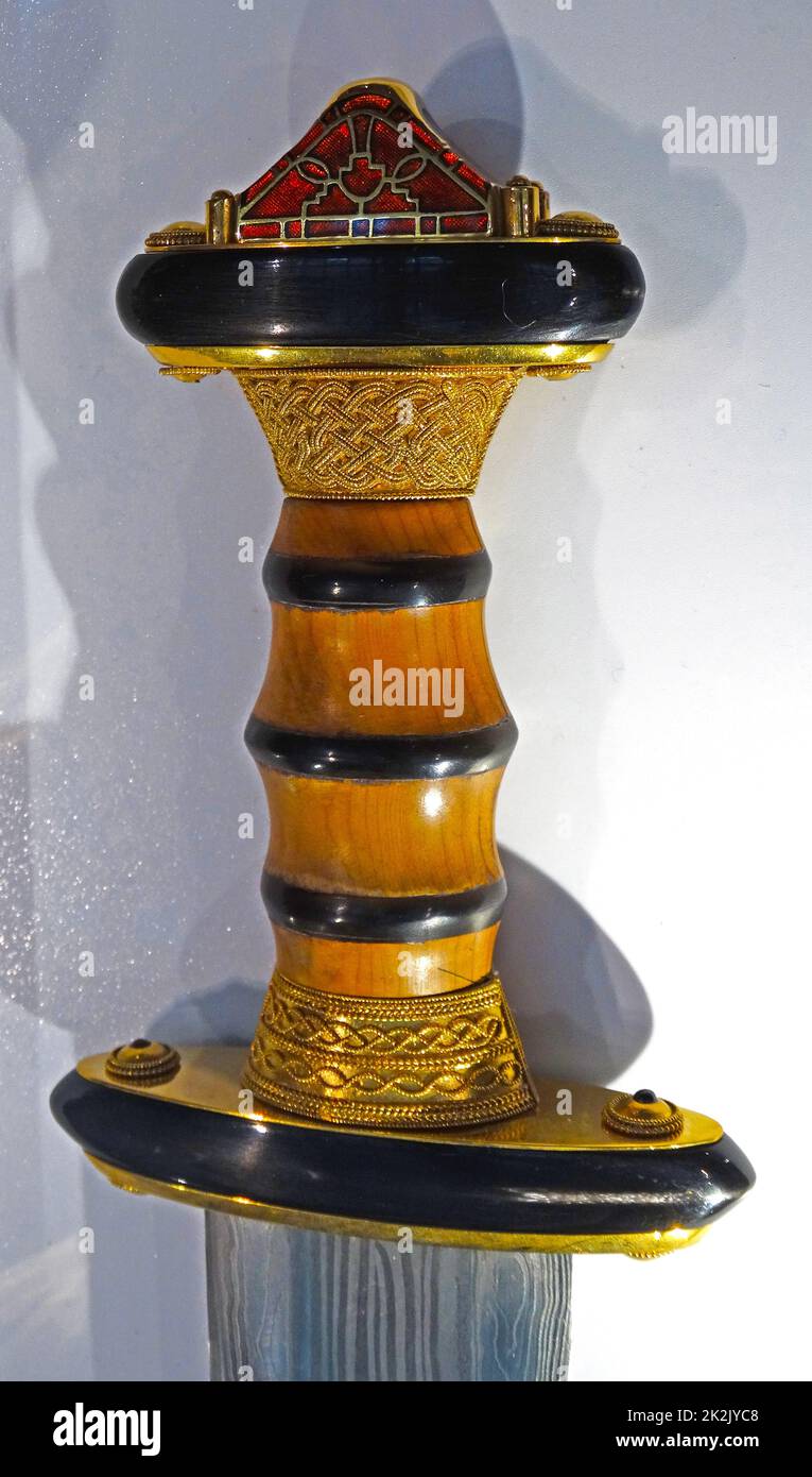 Anglo saxon sword hi-res stock photography and images - Alamy