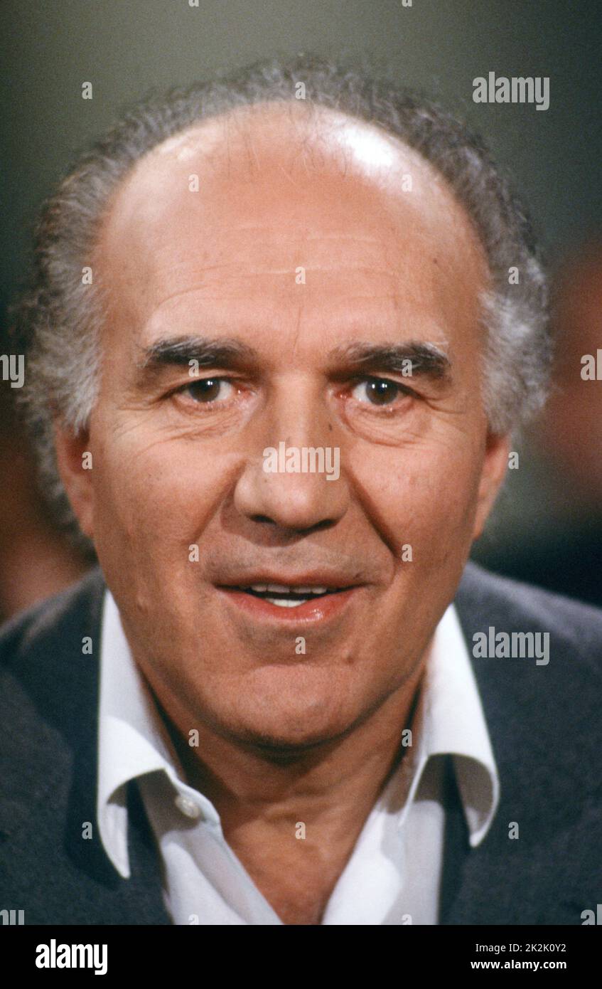 French actor Michel Piccoli on the set of the TV programme "Apostrophes ...